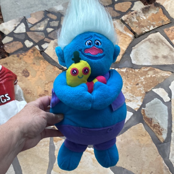 Dreamworks | Toys | Dreamworks Plush Trolls Biggie Hug Worm Talking Mr ...